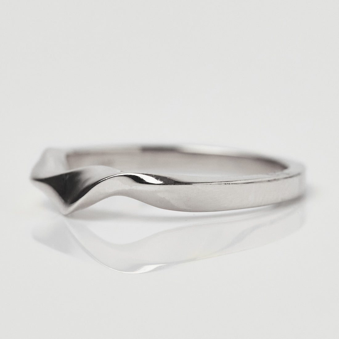 Sterling Silver Plated Midas Twist Ring – Carrie Elizabeth